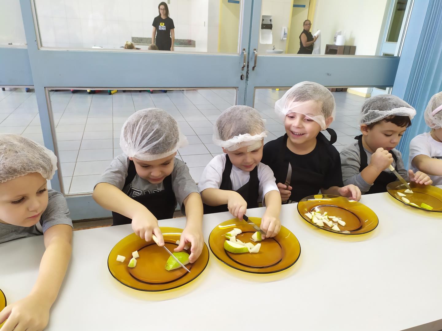 Educação Infantil cria receita de suco na Cooking Class - Faculdade ...